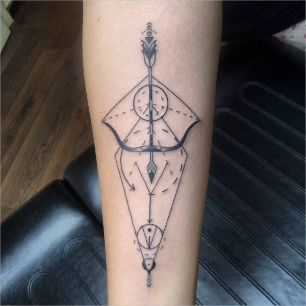 20+ Beautiful Arrow Tattoos